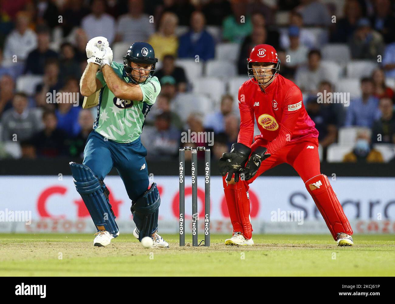 Oval invincible men hi-res stock photography and images - Alamy
