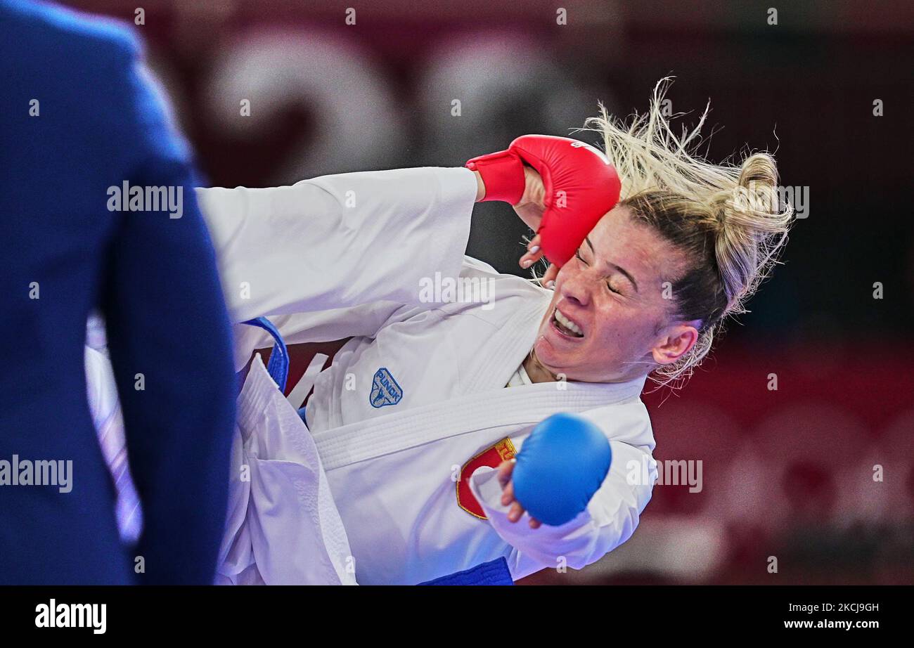 Tokyo olympics karate women hi-res stock photography and images - Alamy