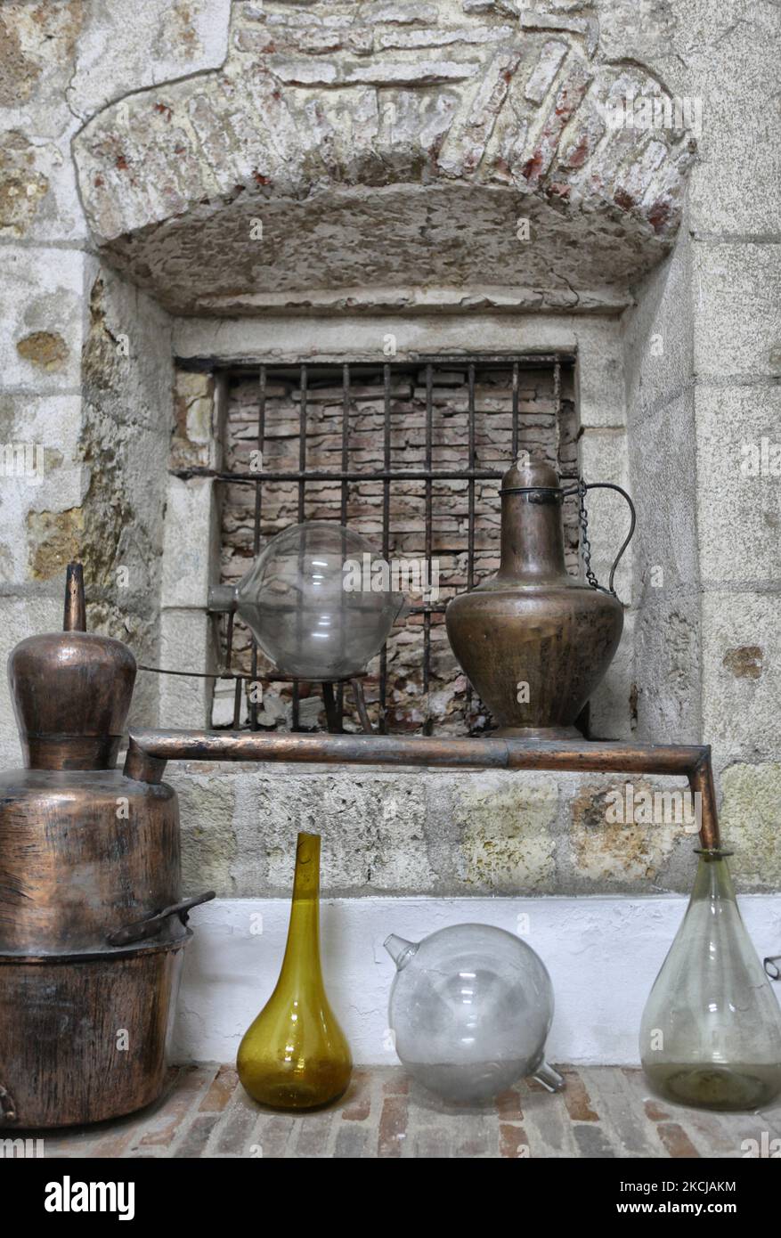 Colonial apothecary in the Museo de las Casa Reales in Santo Domingo ...