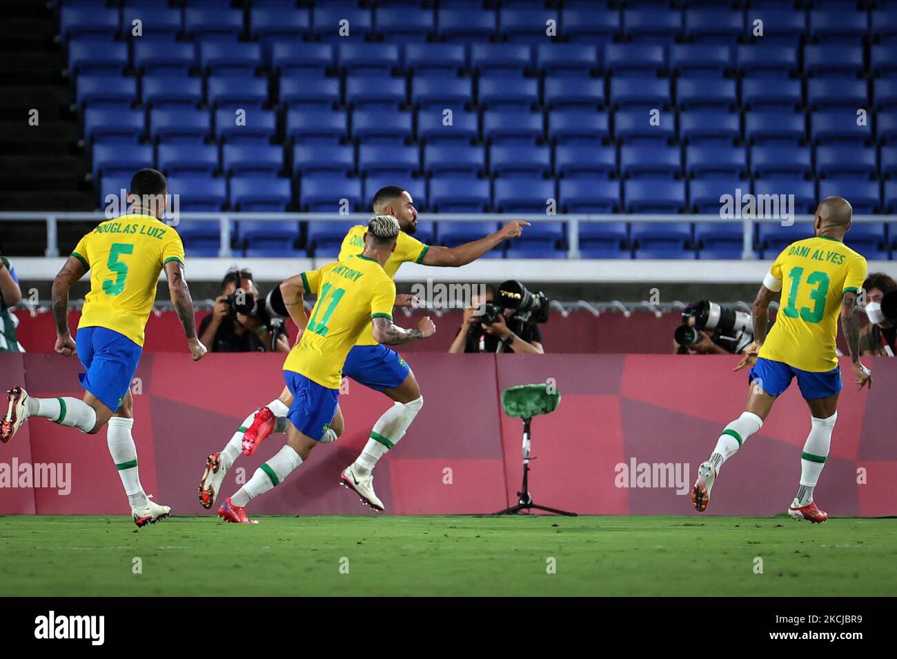 (9) Matheus CUNHA of Team Brazil score the first goal during The match ...