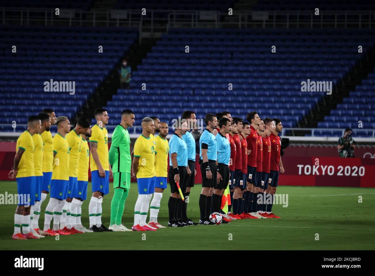 Flag japan and spain hi-res stock photography and images - Alamy