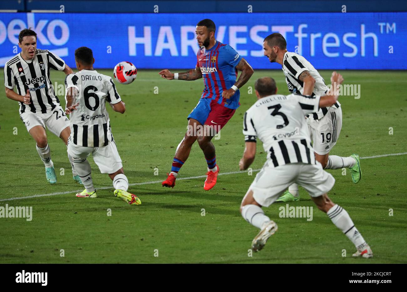 Memphis Depay during the match between FC Barcelona and Juventus ...