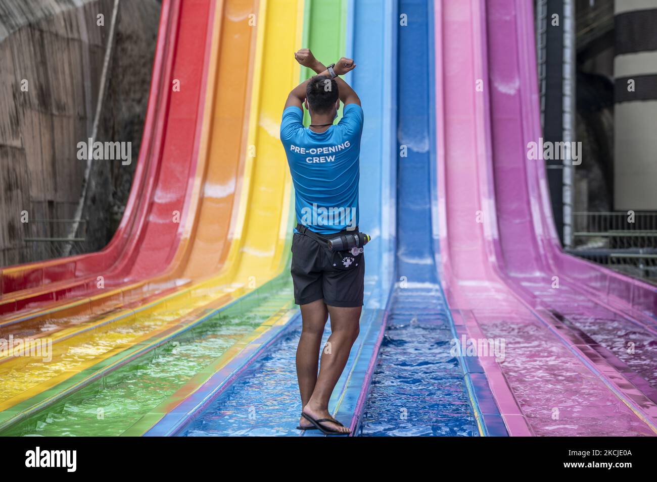 Rainbow water slides hi-res stock photography and images - Alamy