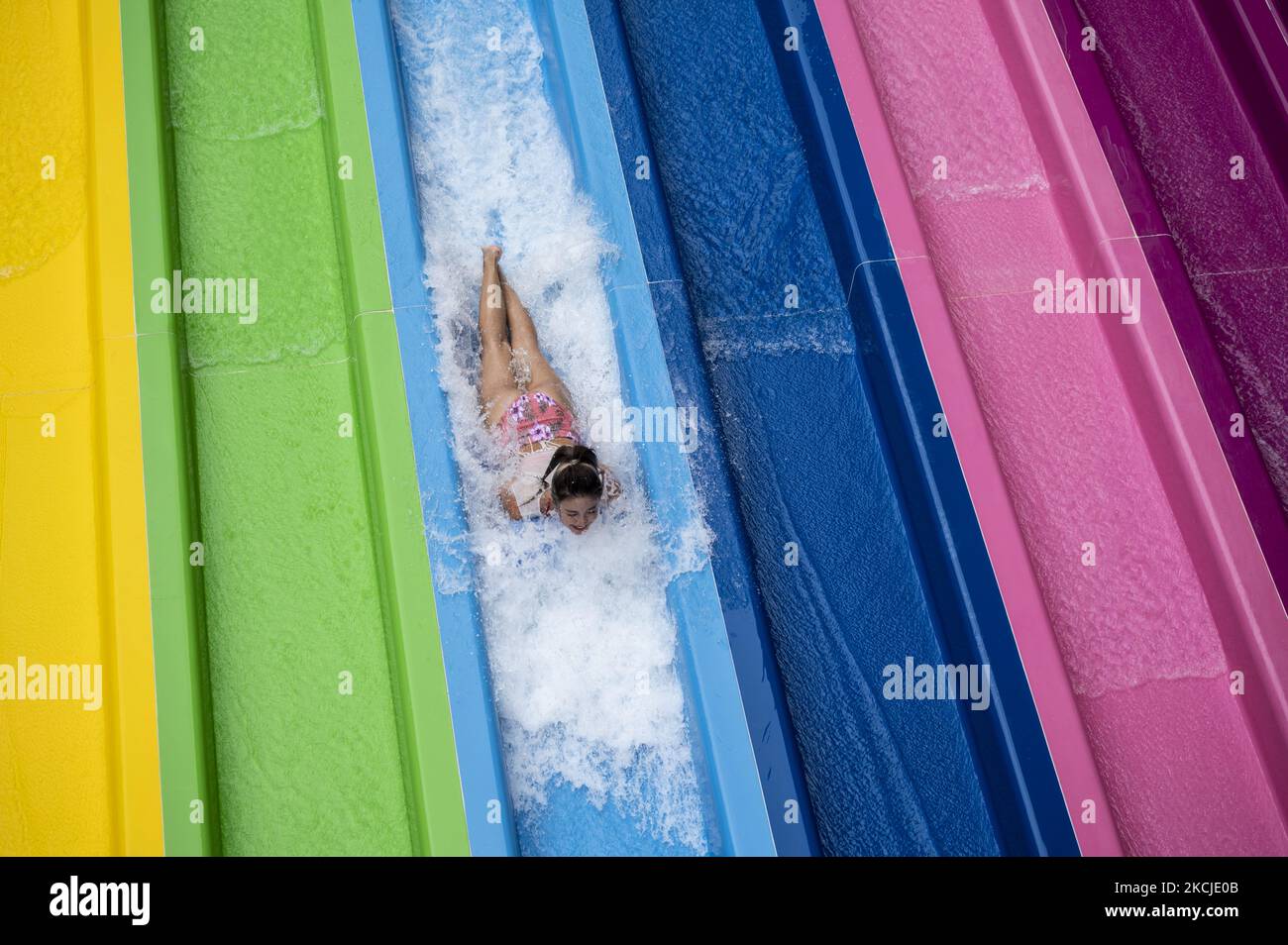 Rainbow water slides hi-res stock photography and images - Alamy