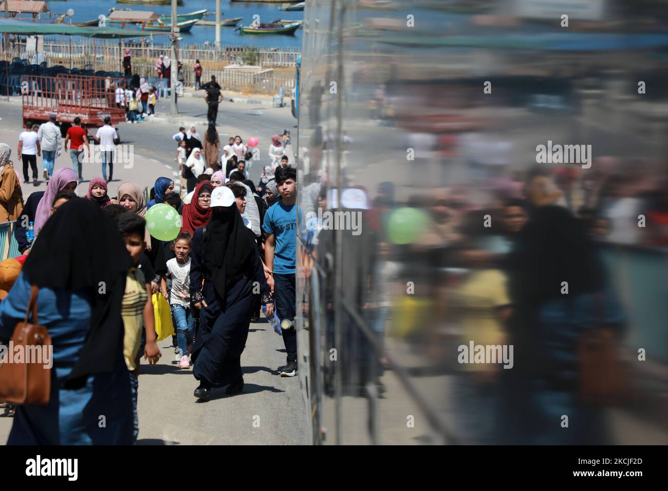 Palestinian children release balloons during a protest against the ...