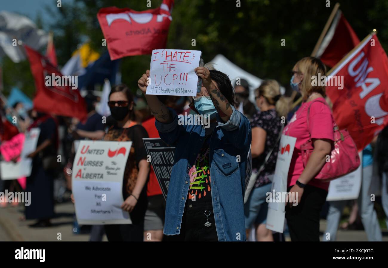 Nurses and their supporters protest low staffing and government cuts ...