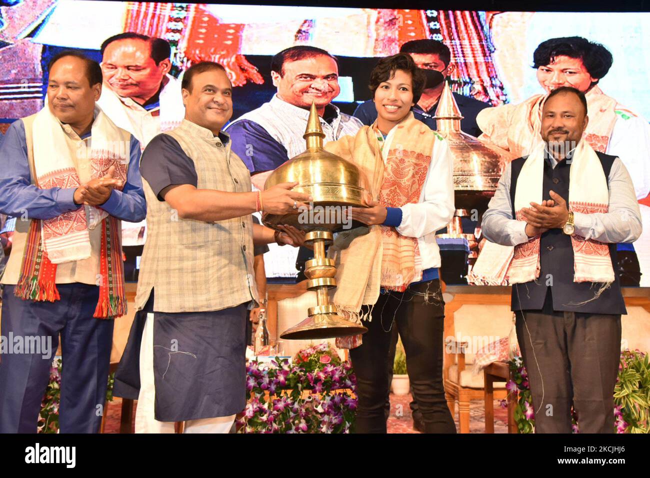 Bronze medalist in Tokyo Olympics, boxer Lovlina Borgohain being ...