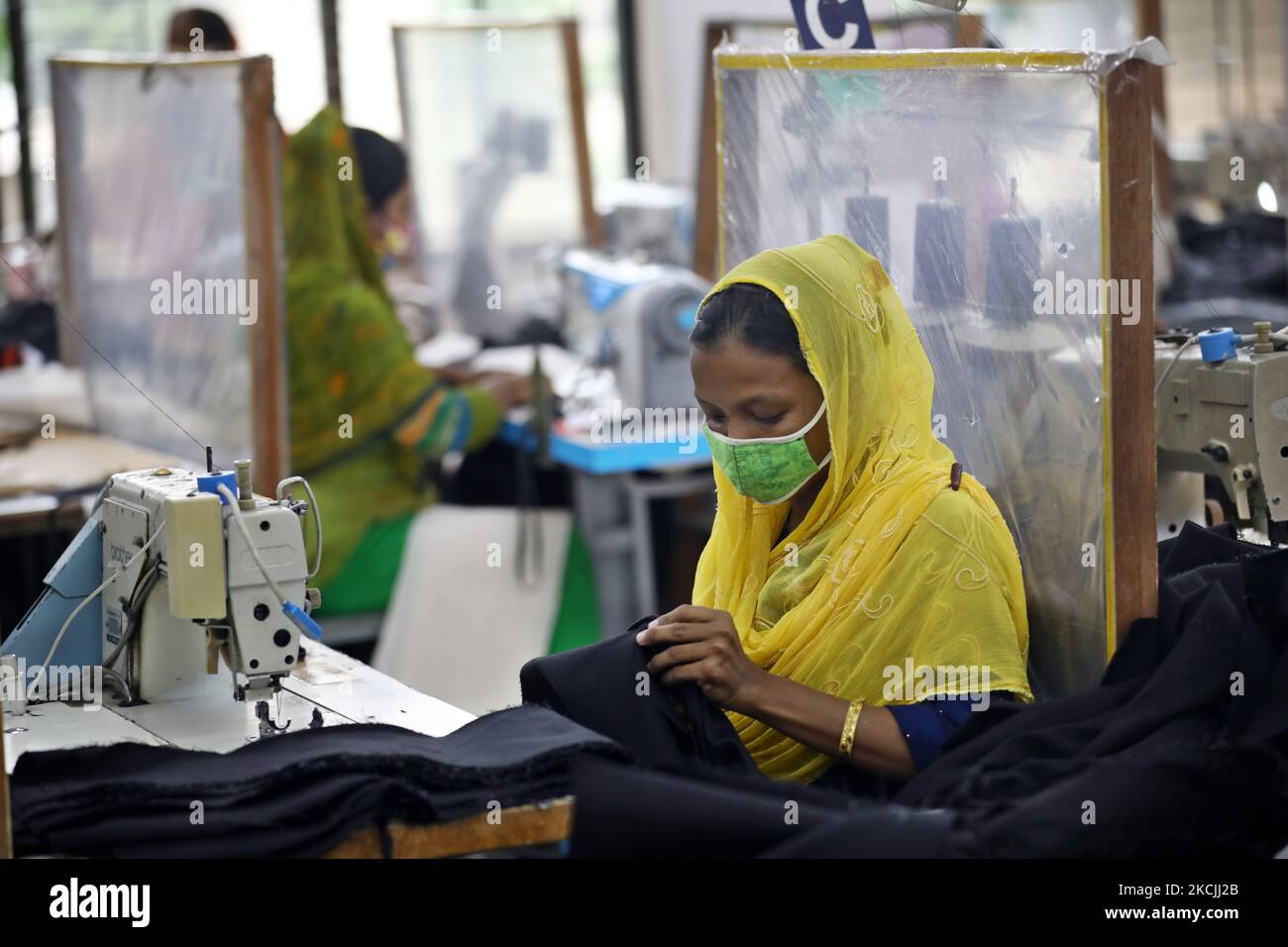 Ready made garment industry hi-res stock photography and images - Alamy