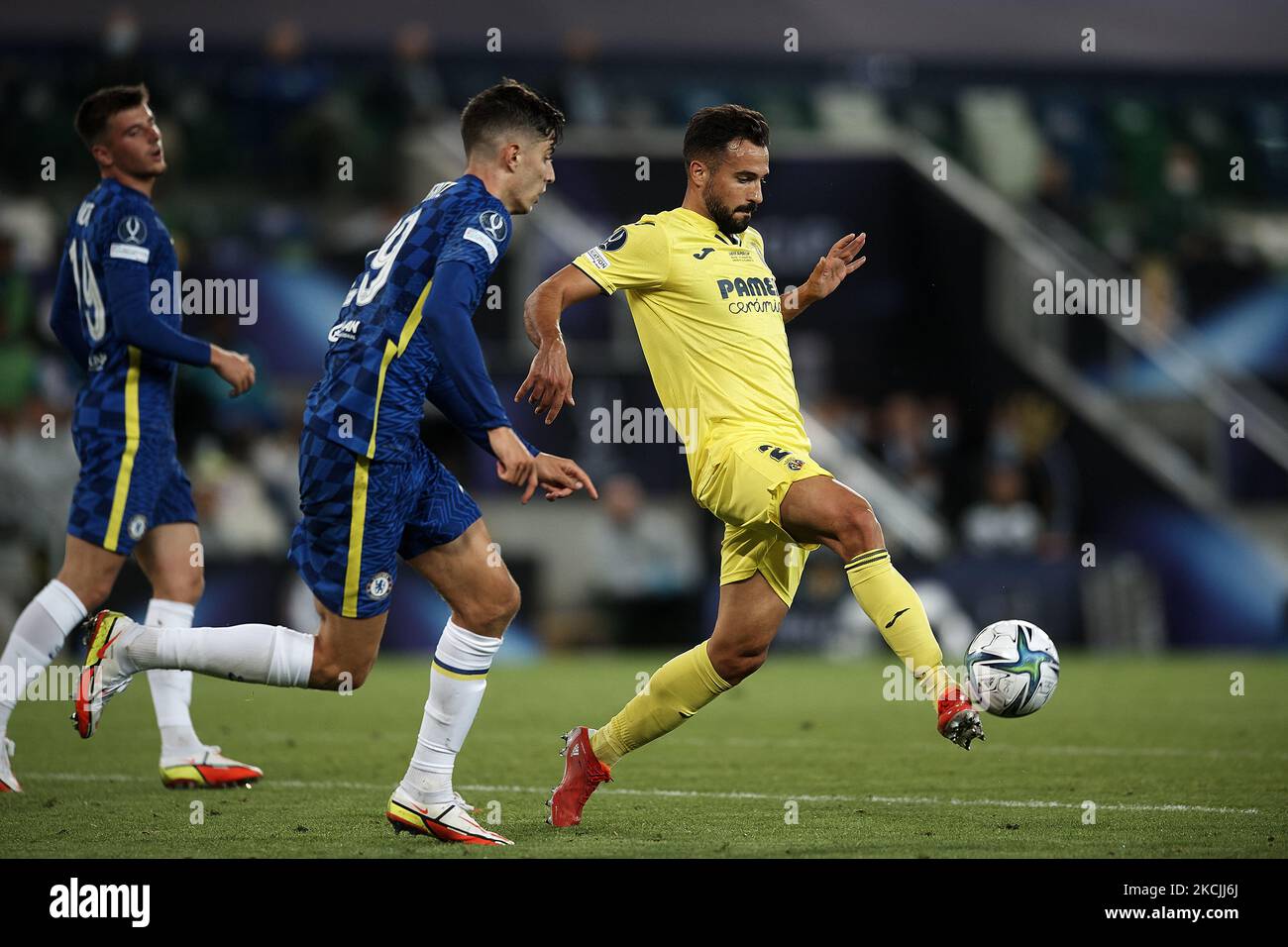 Super mario pics hi-res stock photography and images - Alamy