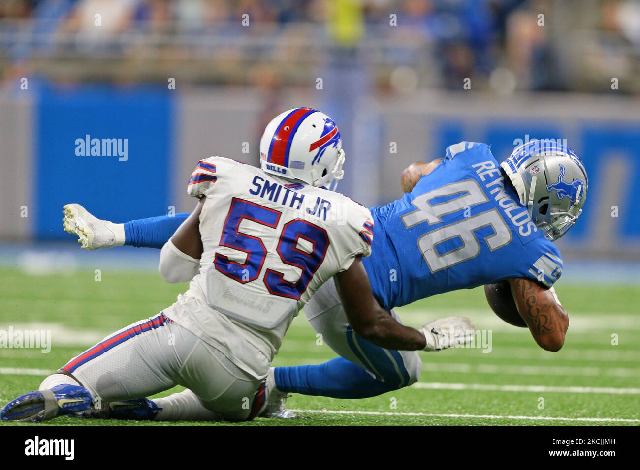 Buffalo bills linebacker andre smith hi-res stock photography and ...