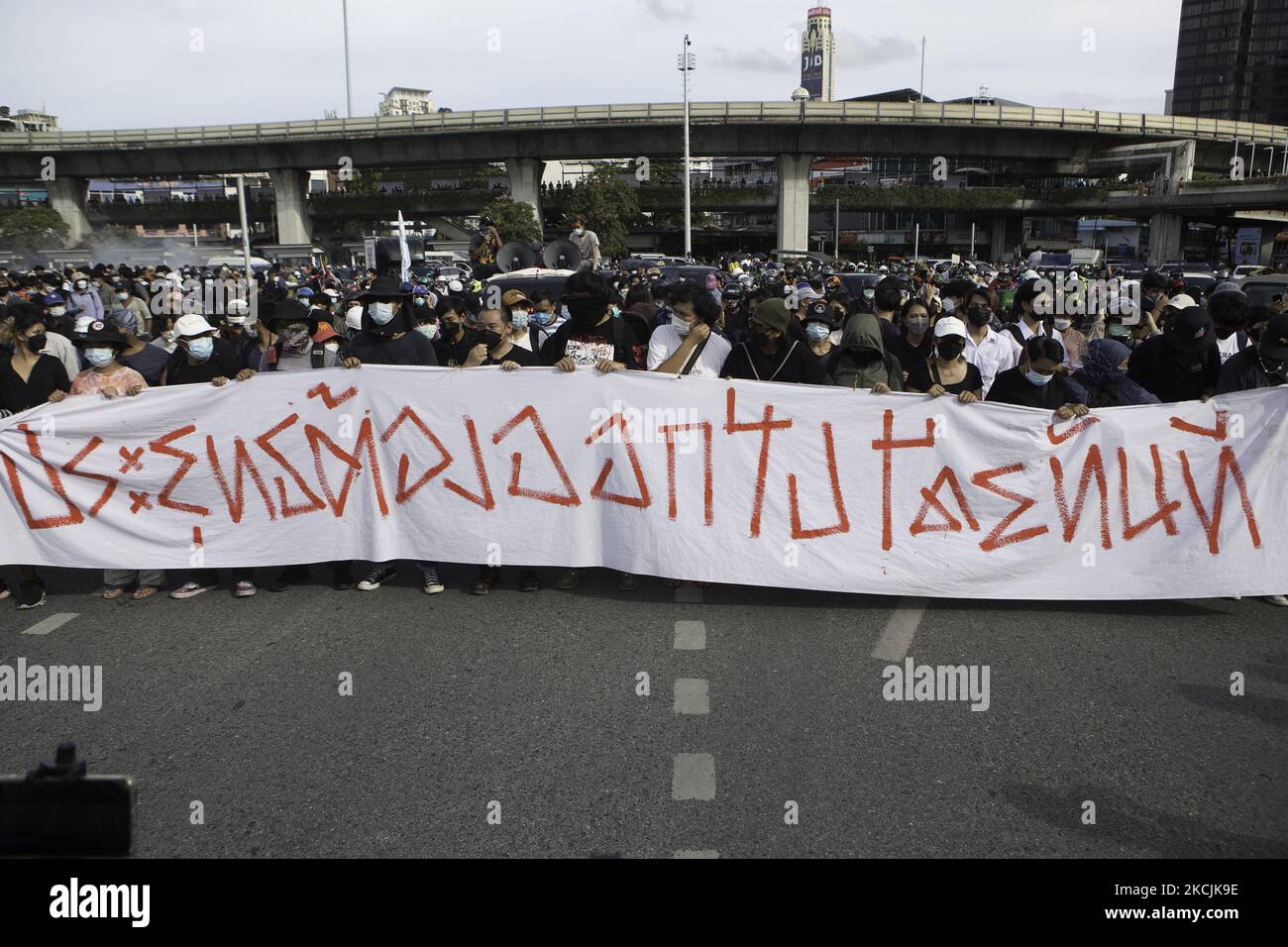 Tha lu fah movement hi-res stock photography and images - Alamy