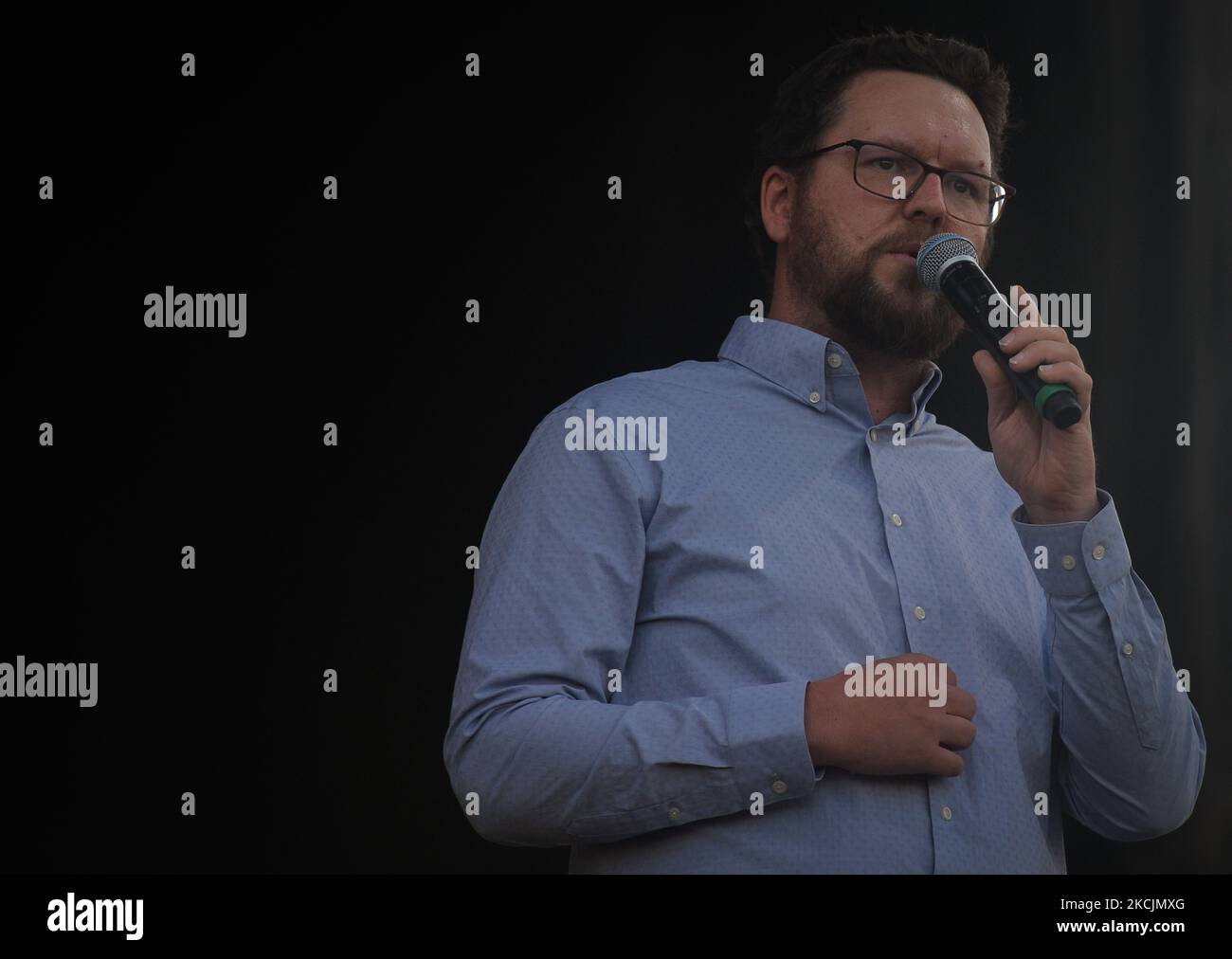 Canadian comic sean lecomber hi-res stock photography and images - Alamy