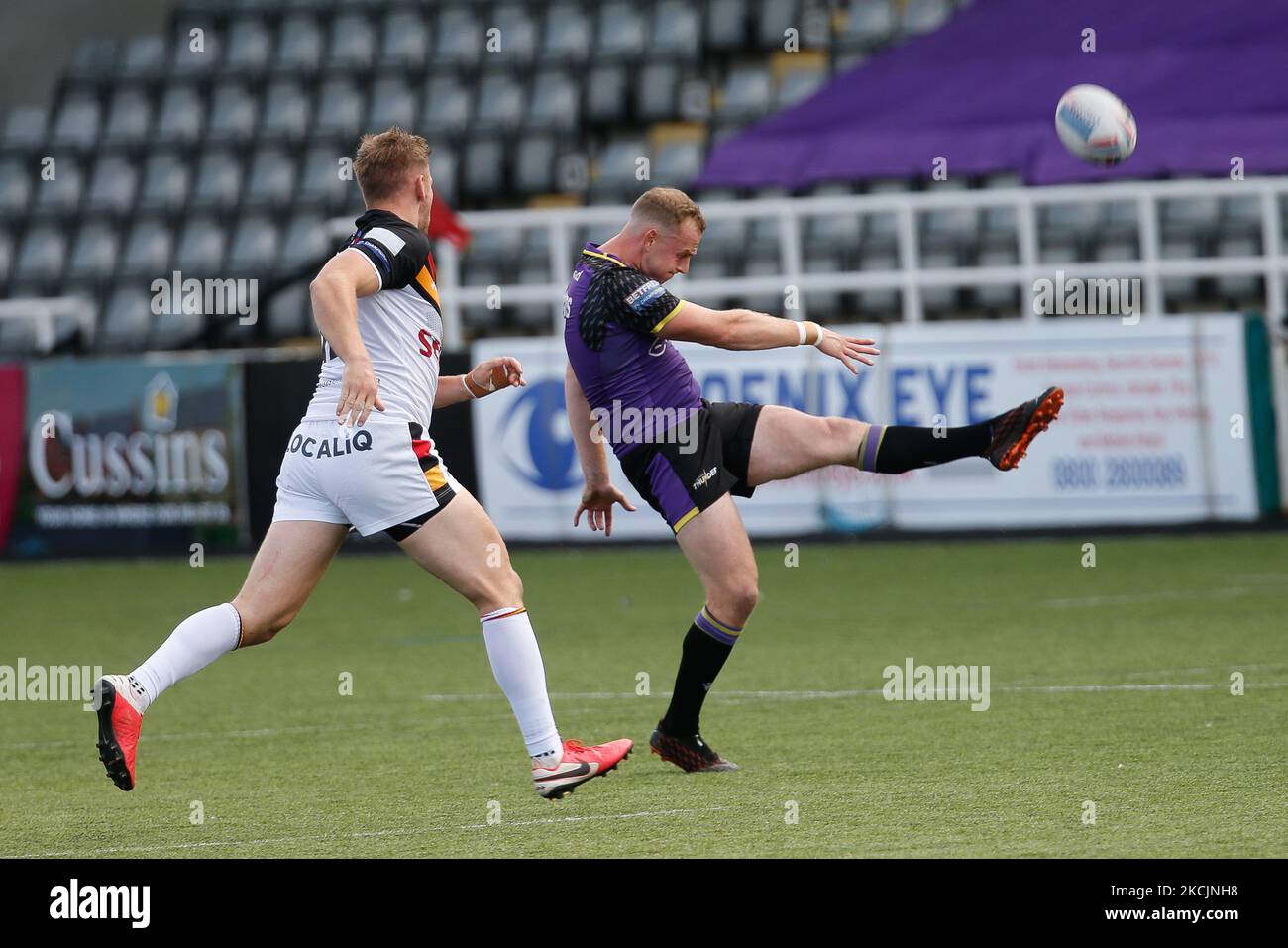 Josh Woods of Newcastle Thunder kicks during the BETFRED Championship ...