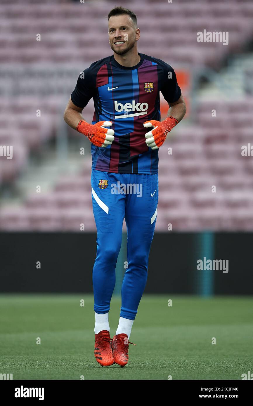 Neto of Barcelona during the warm-up before La Liga Santader match ...
