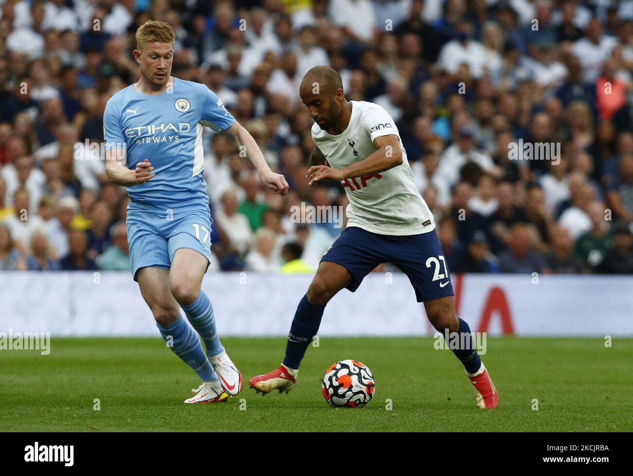 L-R Manchester City's Kevin De Bruyne and Tottenham Hotspur's Lucas ...