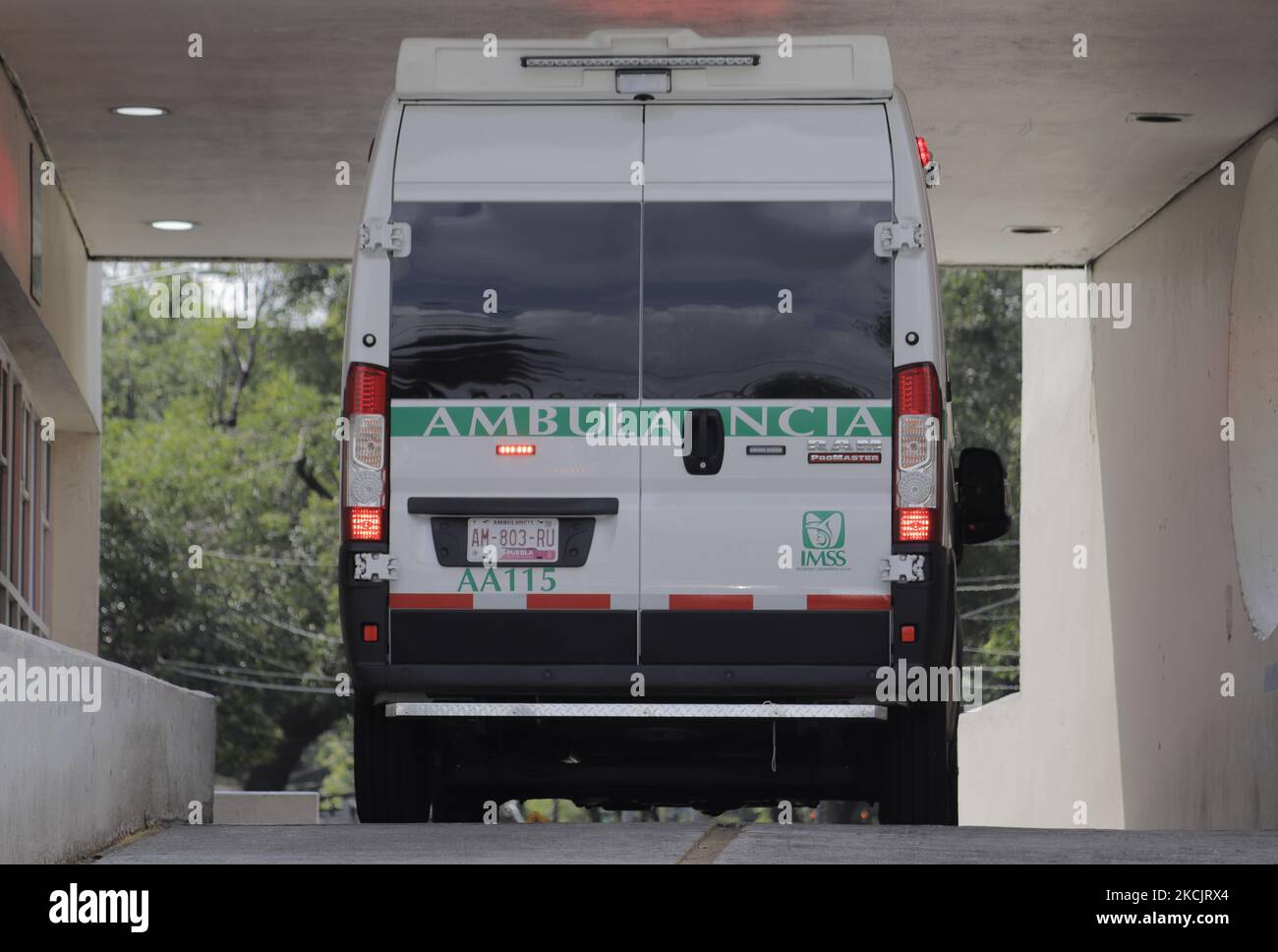 An ambulance enters the COVID-19 emergency area of a hospital in Mexico ...