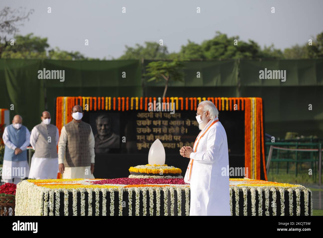 Prime Minister Narendra Modi paying floral tributes and attends ...