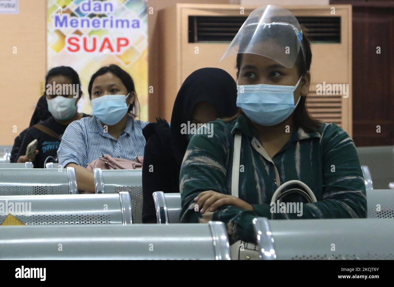 Indonesian Migrant Workers Protection Agency (BP2MI) officers thwarted ...