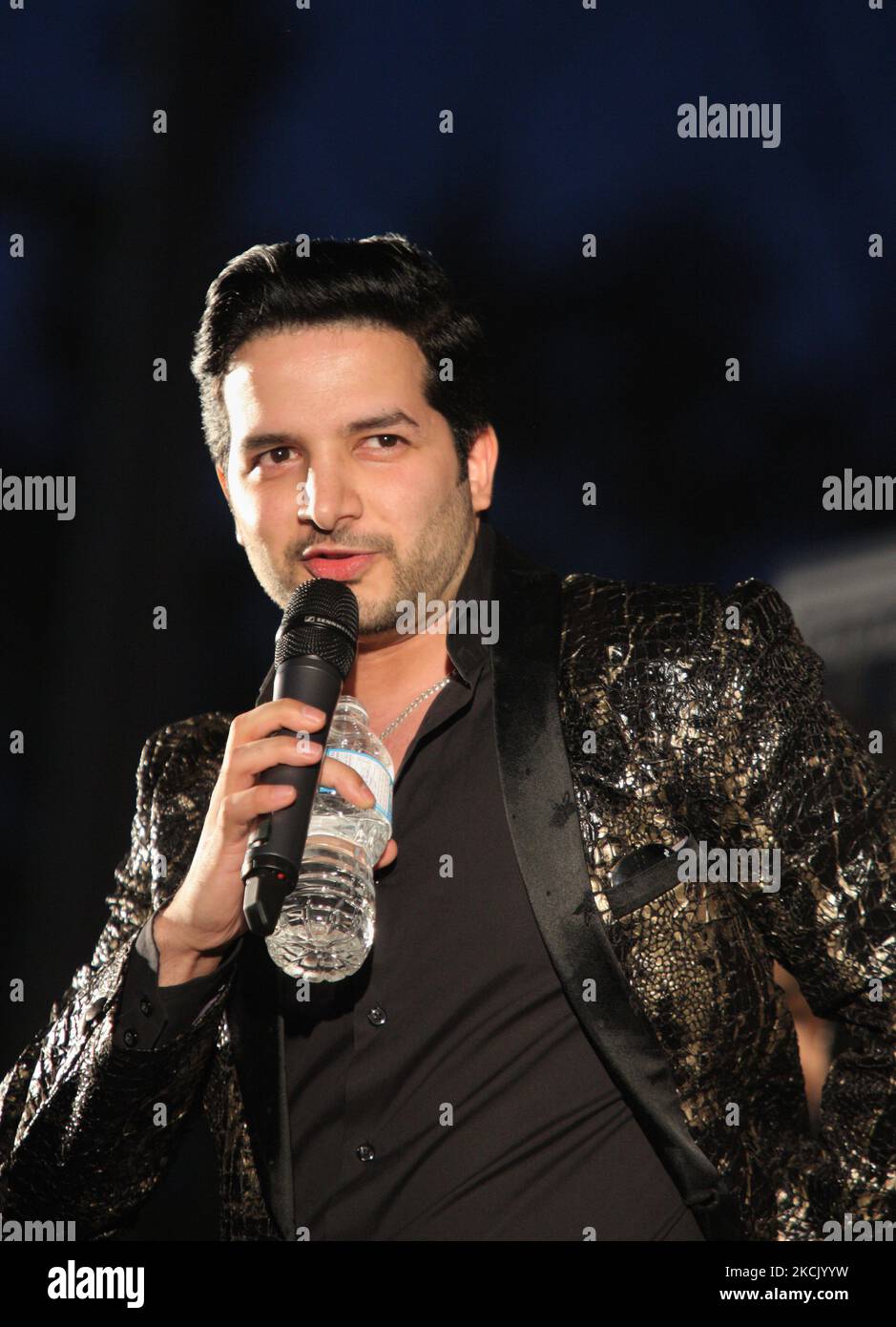 Pakistani singer hi-res stock photography and images - Alamy