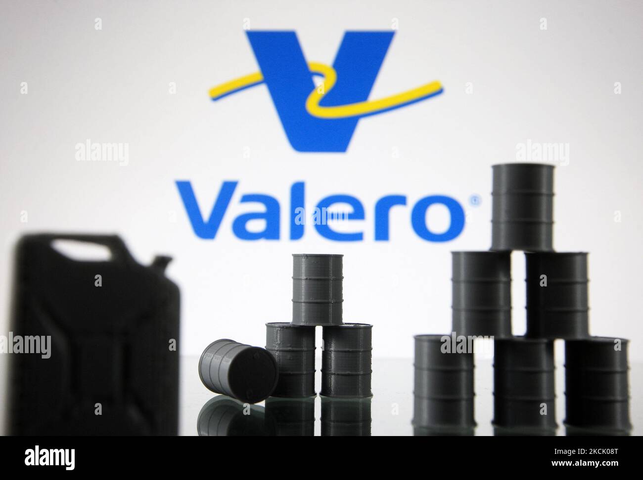 Valero logo hi-res stock photography and images - Alamy