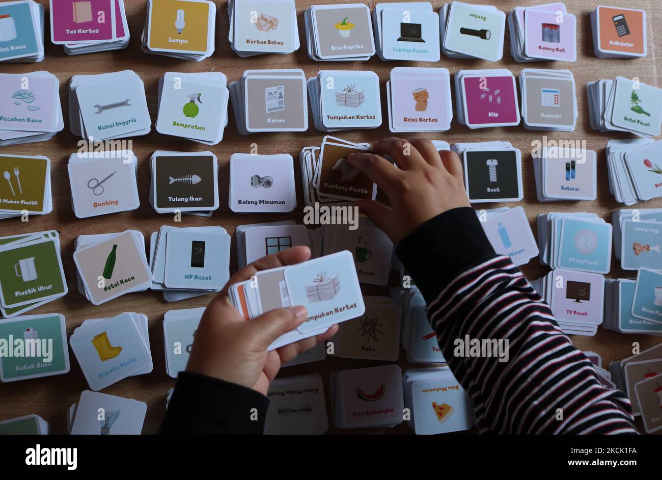 7000 units hi-res stock photography and images - Alamy