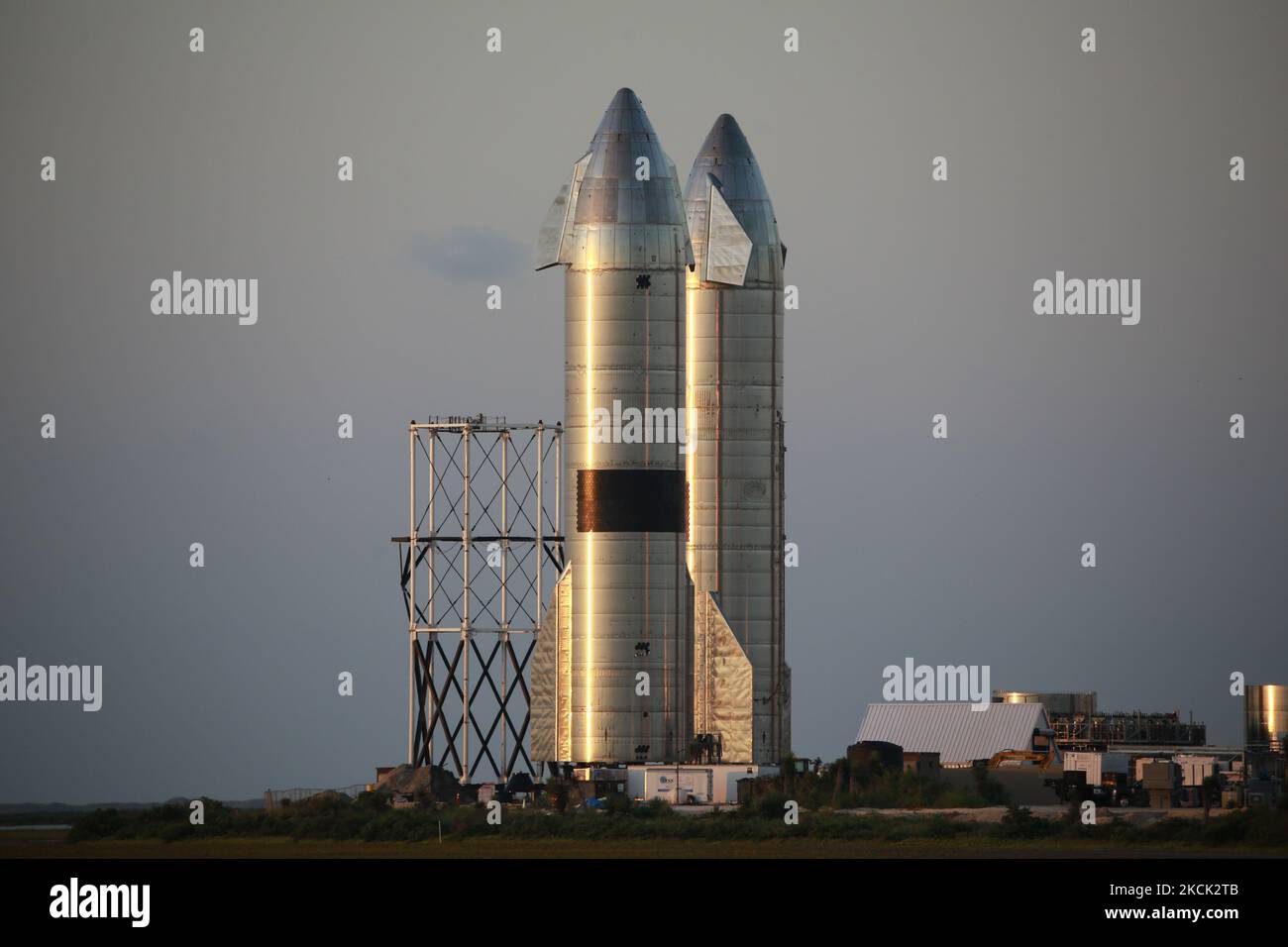 Largest space craft hi-res stock photography and images - Alamy