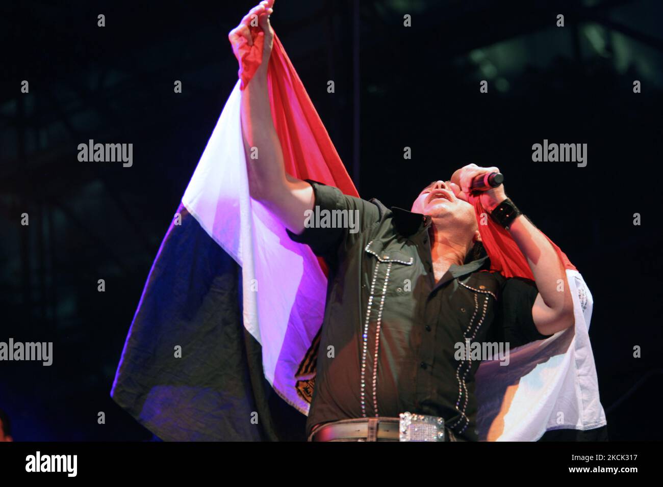 Egyptian man singing hi-res stock photography and images - Alamy