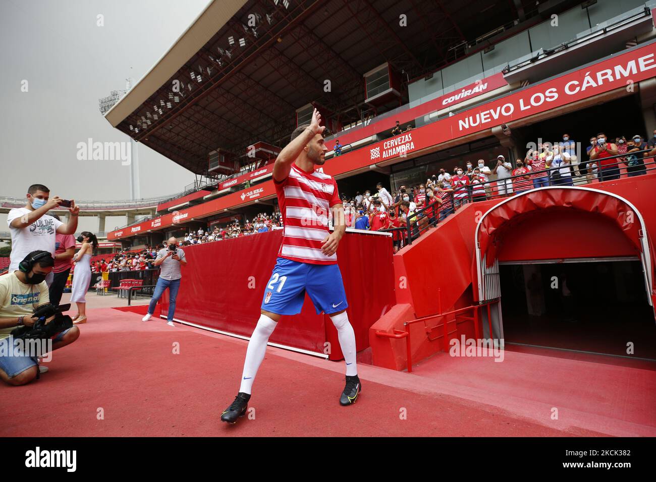 Ruben Rochina during his presentation as a new Granada CF player at ...