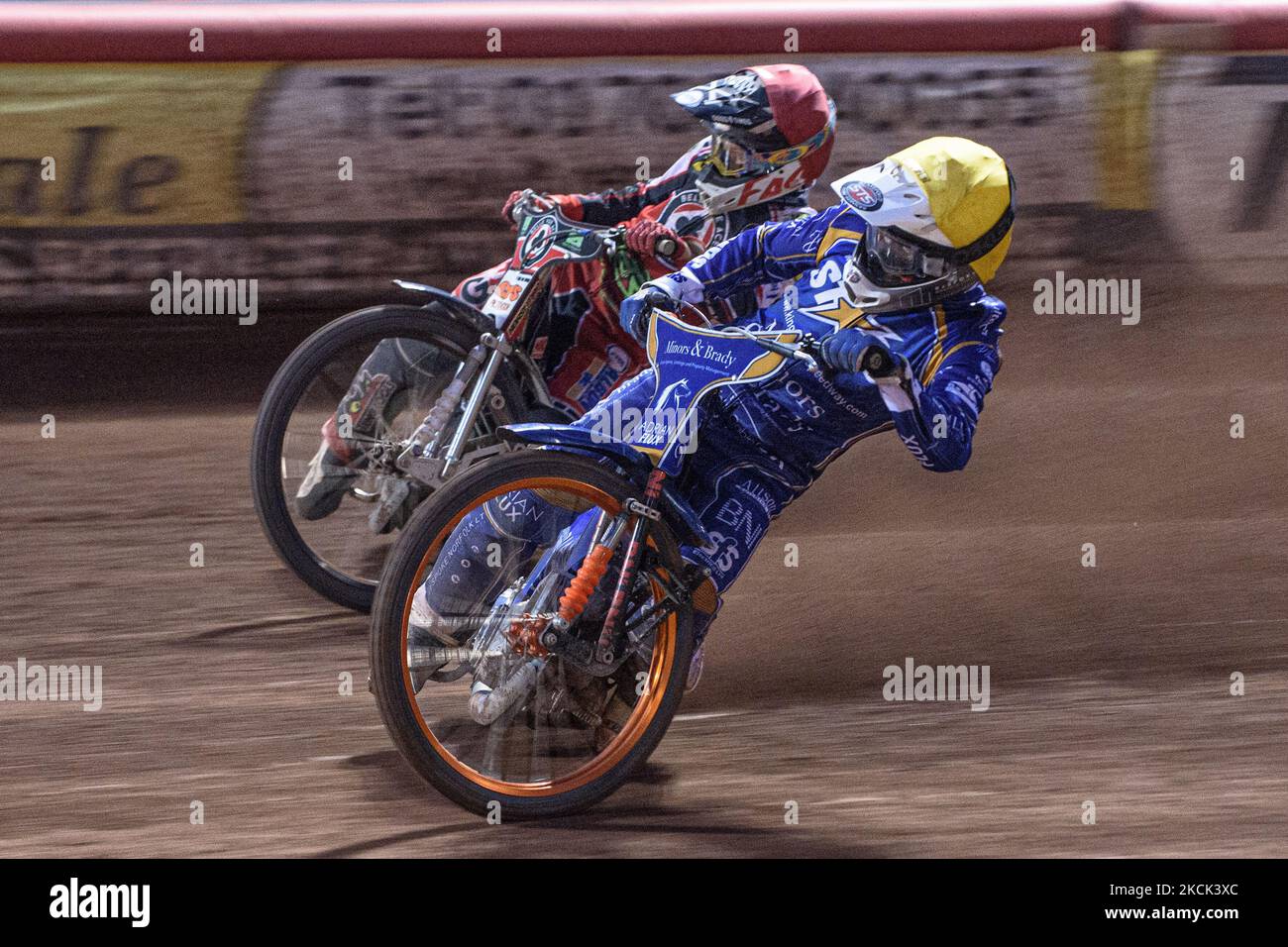 Lewis Kerr (Yellow) tries to hold off Dan Bewley (Red) during the SGB ...