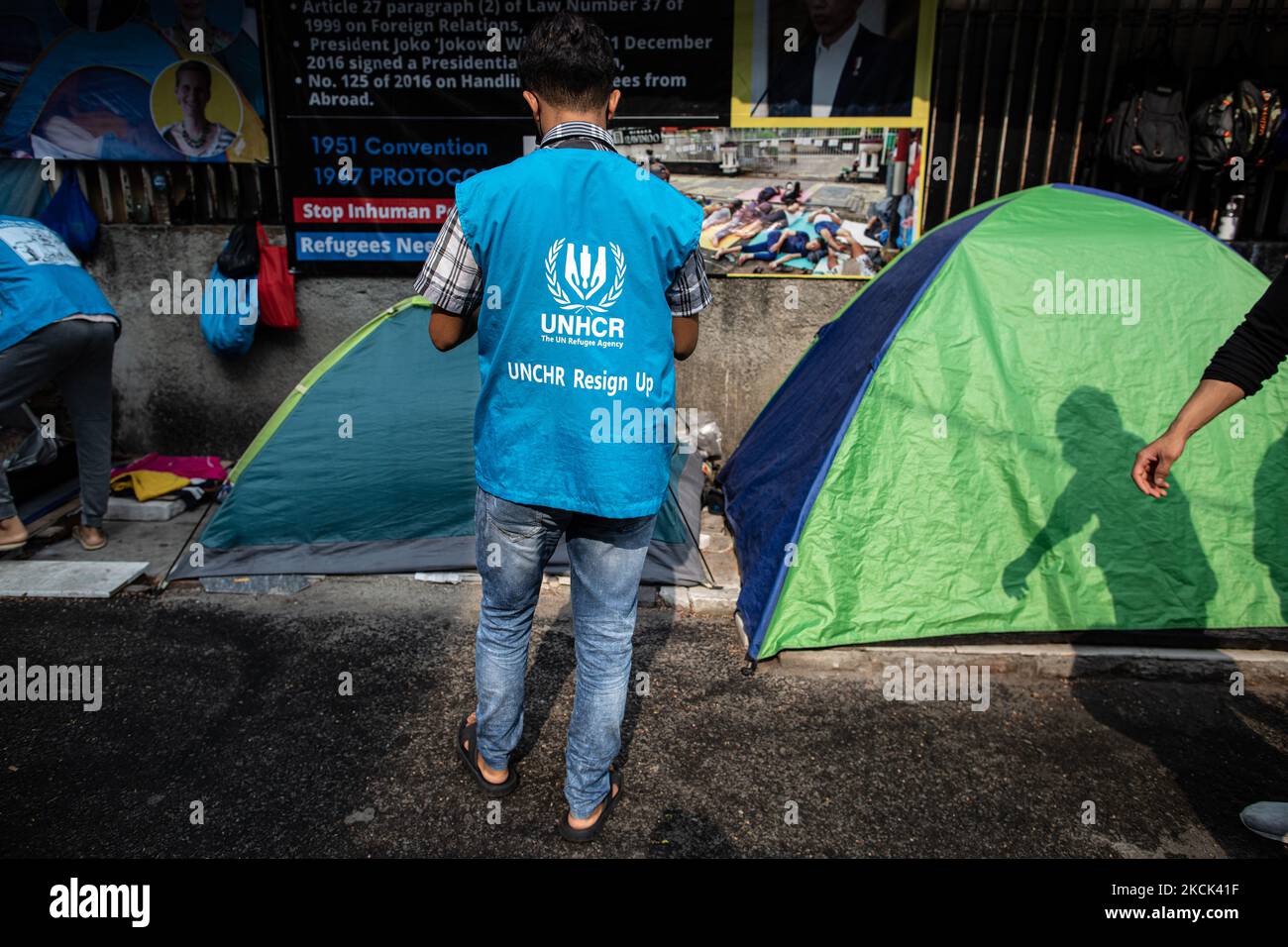 416 refugees hi-res stock photography and images - Alamy