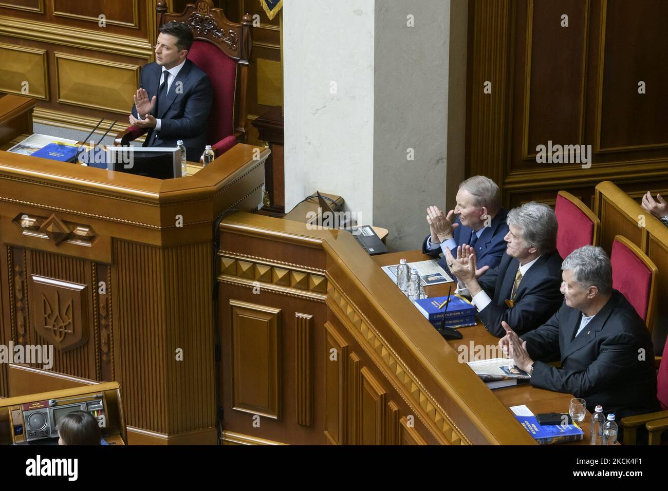 Ukrainian President Volodymyr Zelensky and former presidents of Ukraine ...