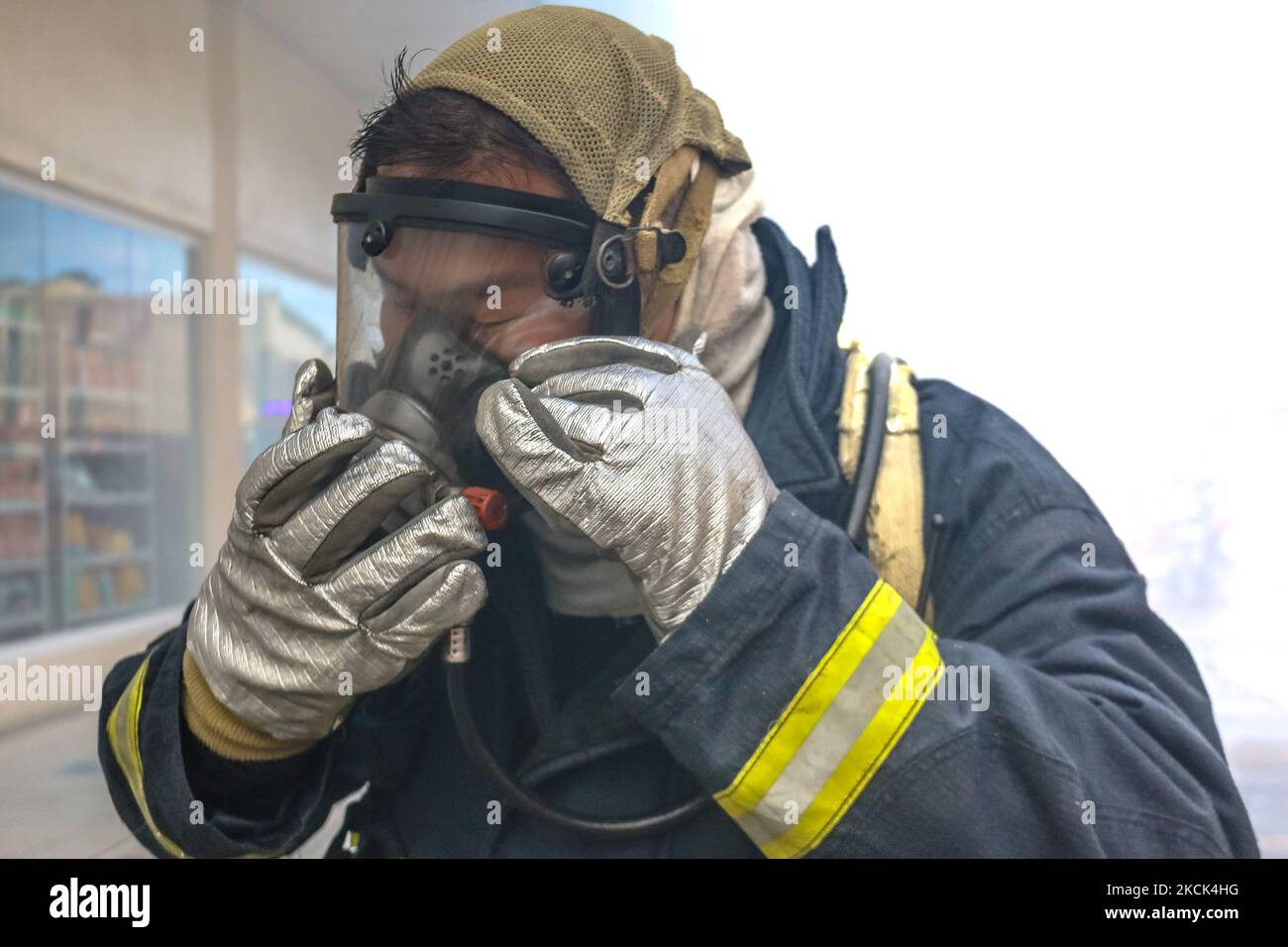 Fire responders in various cities responds on a 4th alarm fire hits in ...