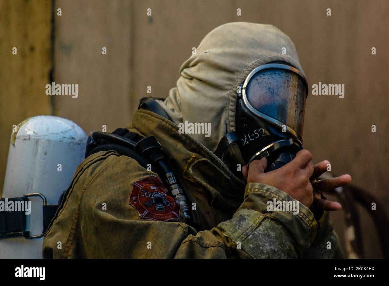 Fire responders in various cities responds on a 4th alarm fire hits in ...