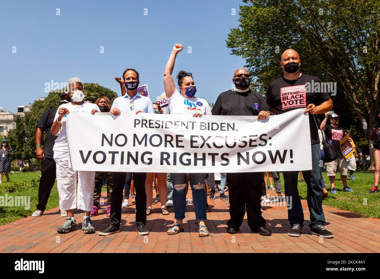 Black women voting church hi-res stock photography and images - Alamy