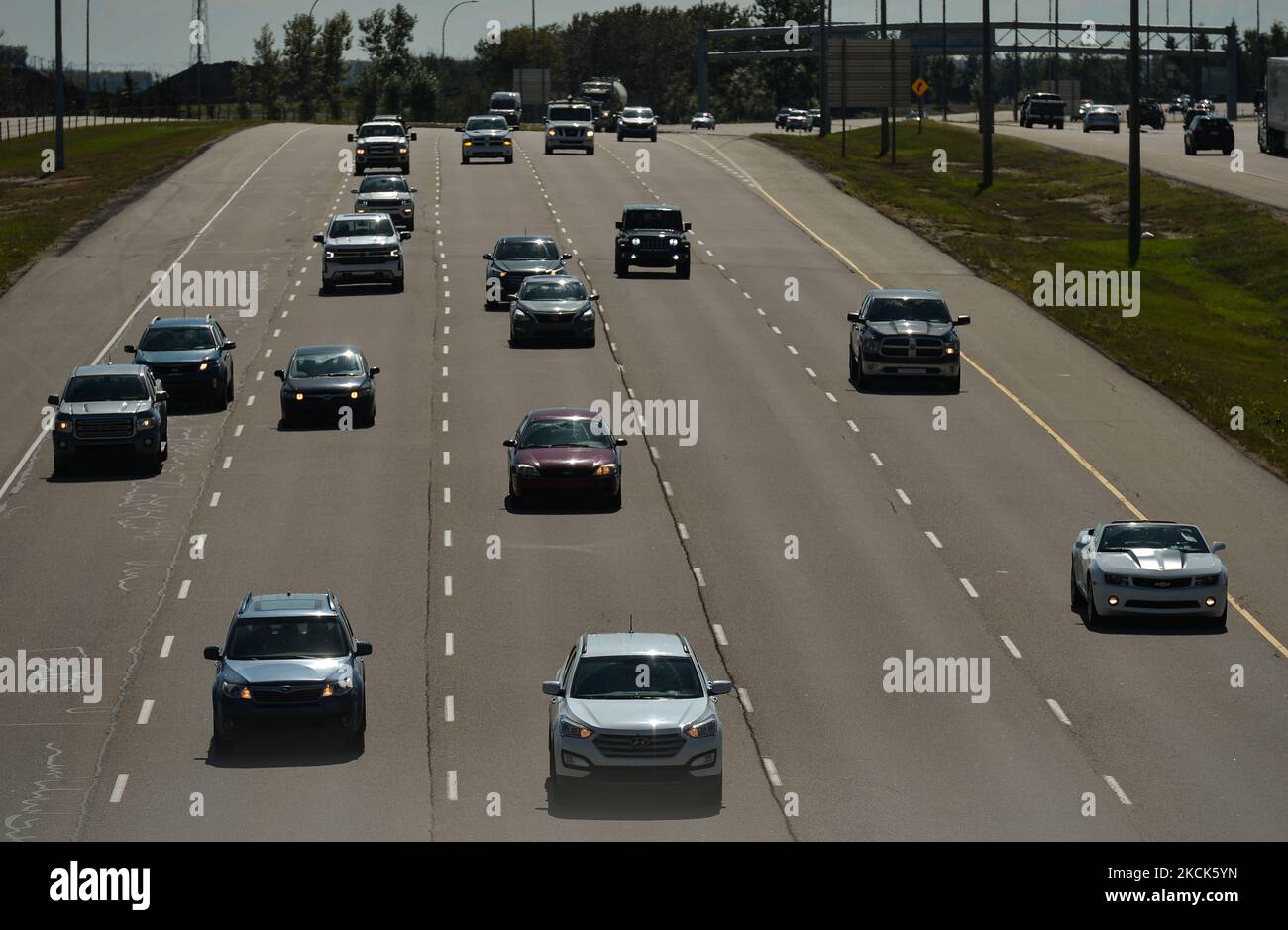 Busy calgary trail hi-res stock photography and images - Alamy