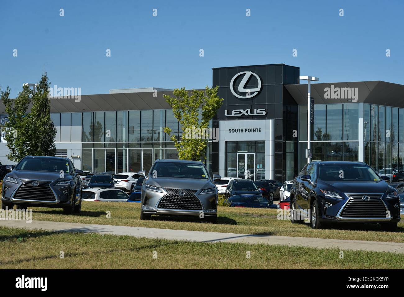 Lexus vehicles hi-res stock photography and images - Alamy