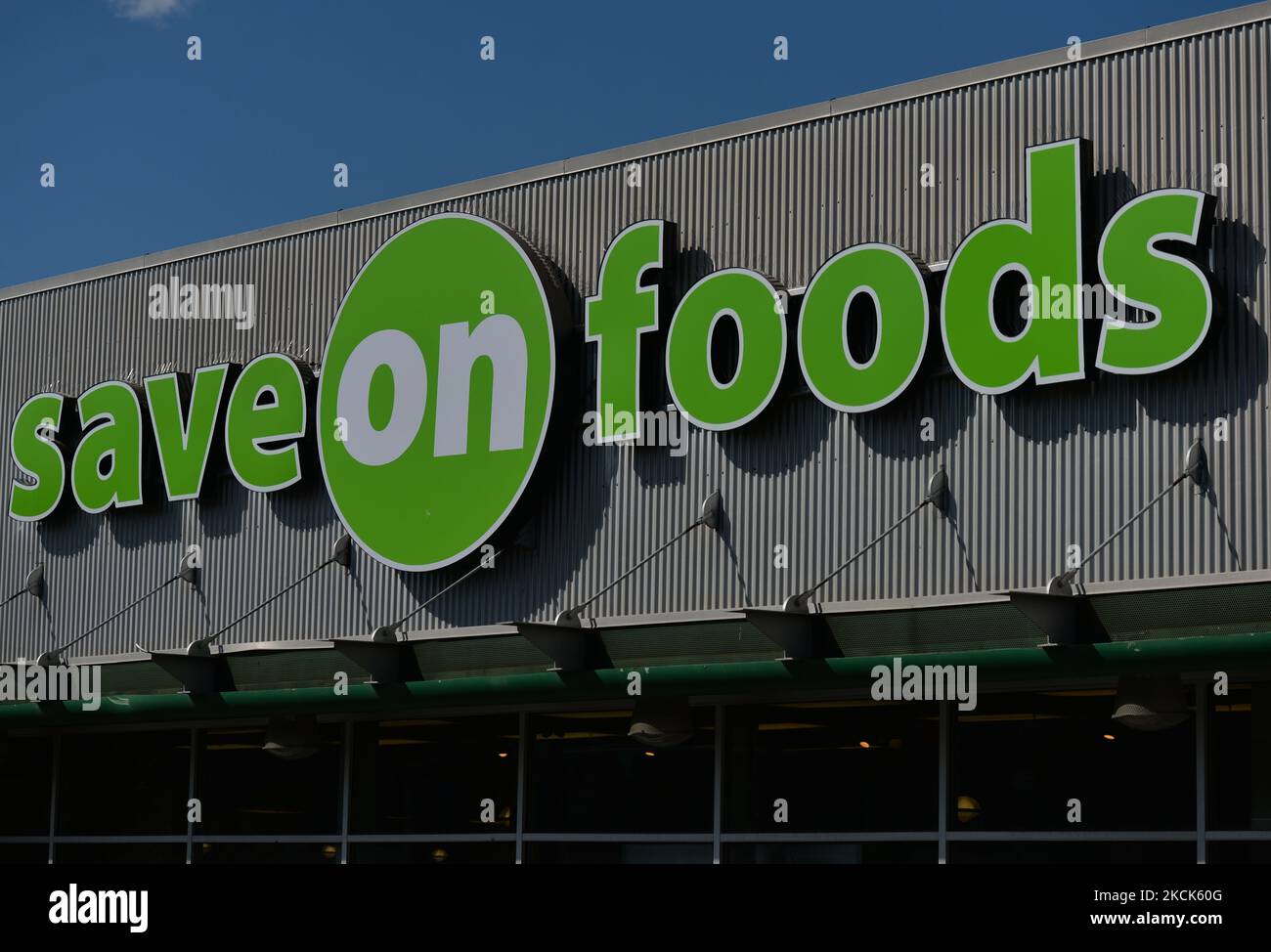 Saveonfoods hi-res stock photography and images - Alamy