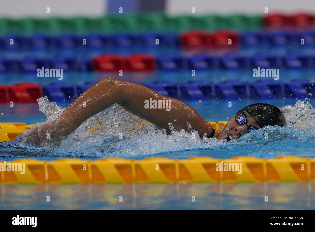 Anastasia Pagonis from USA winning gold and beating the world record ...