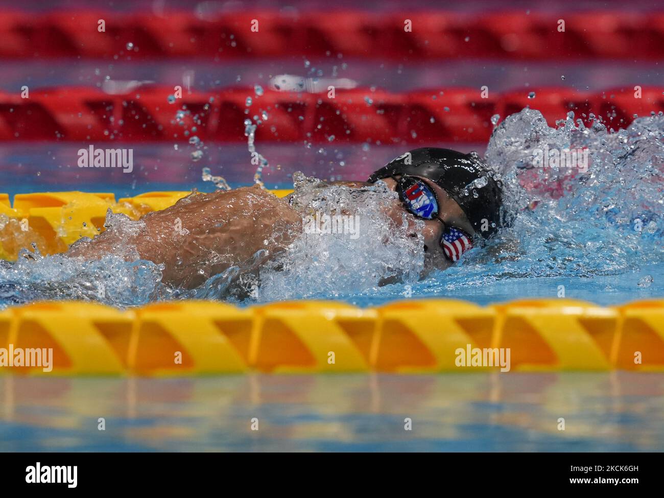 Anastasia Pagonis from USA winning gold and beating the world record ...