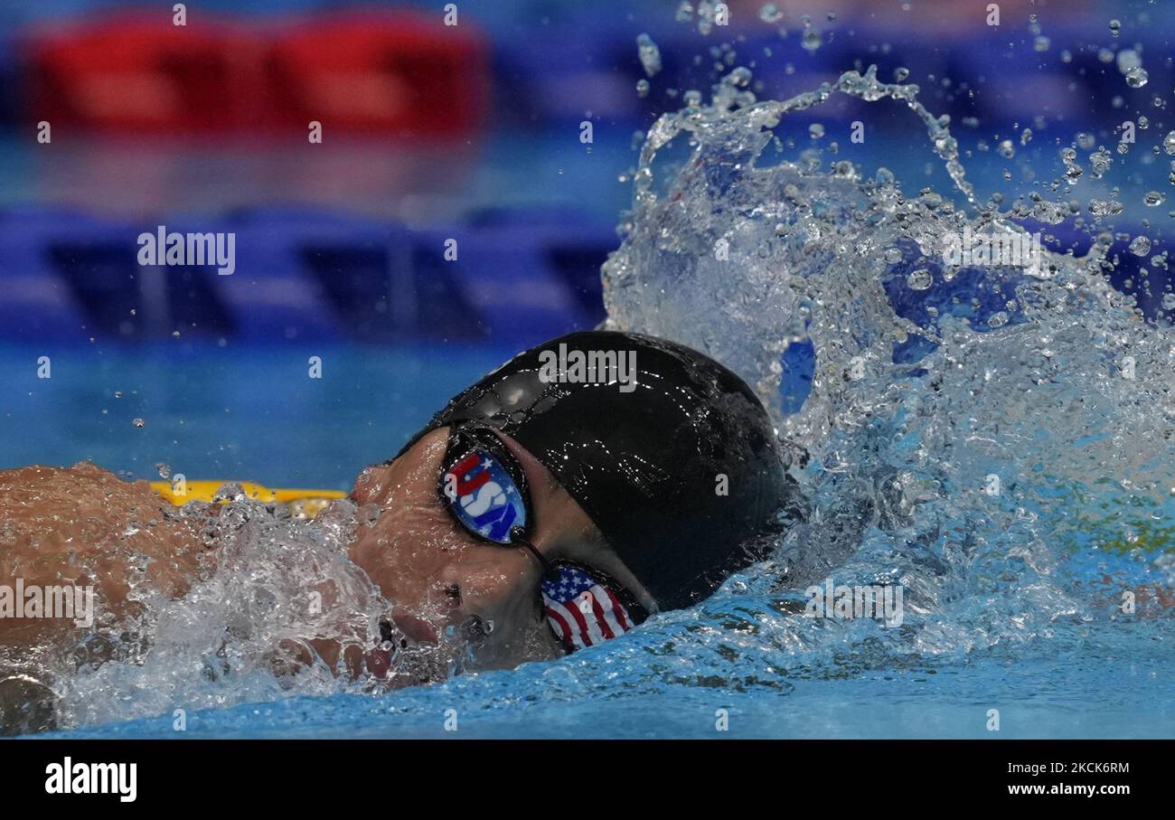 Anastasia Pagonis from USA winning gold and beating the world record ...