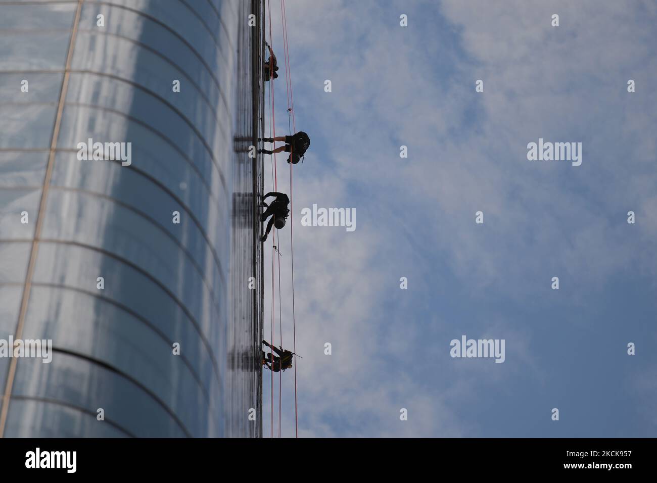 Jw marriott edmonton skyscraper hi-res stock photography and images - Alamy