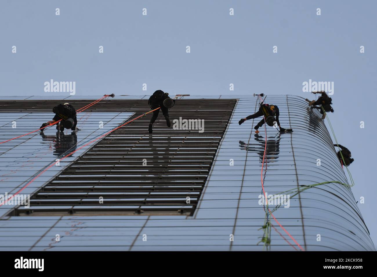 Jw marriott edmonton skyscraper hi-res stock photography and images - Alamy