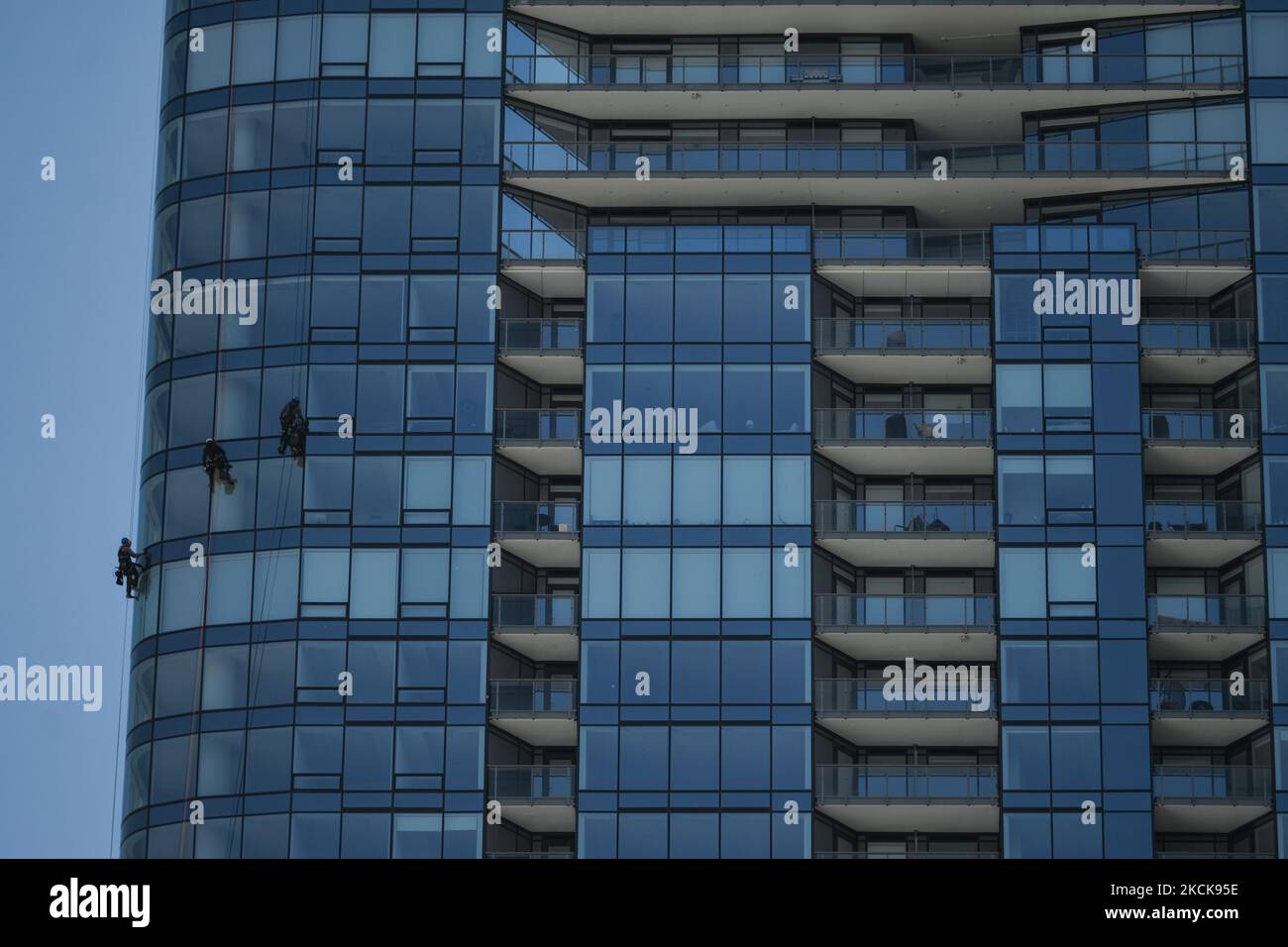 Jw marriott edmonton skyscraper hi-res stock photography and images - Alamy