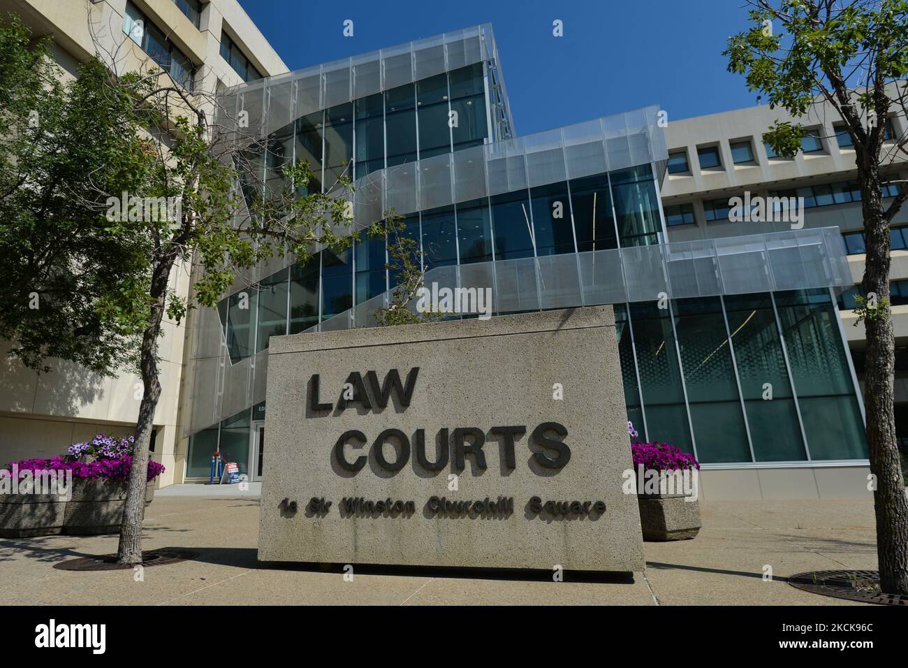 Edmonton courthouse hi-res stock photography and images - Alamy