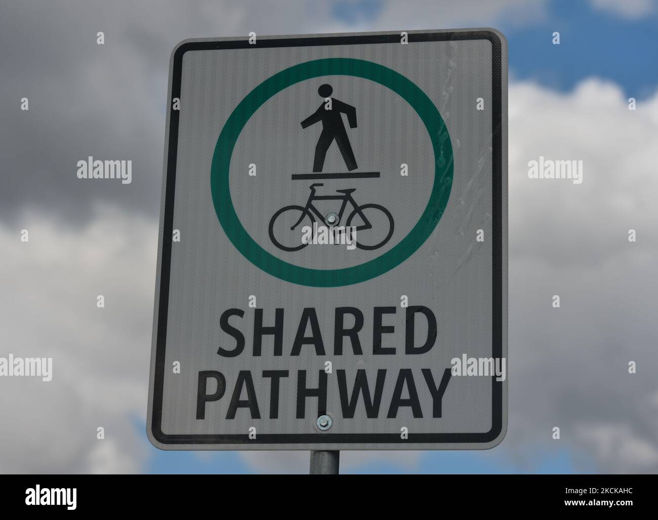Shared pathway road sign hi-res stock photography and images - Alamy