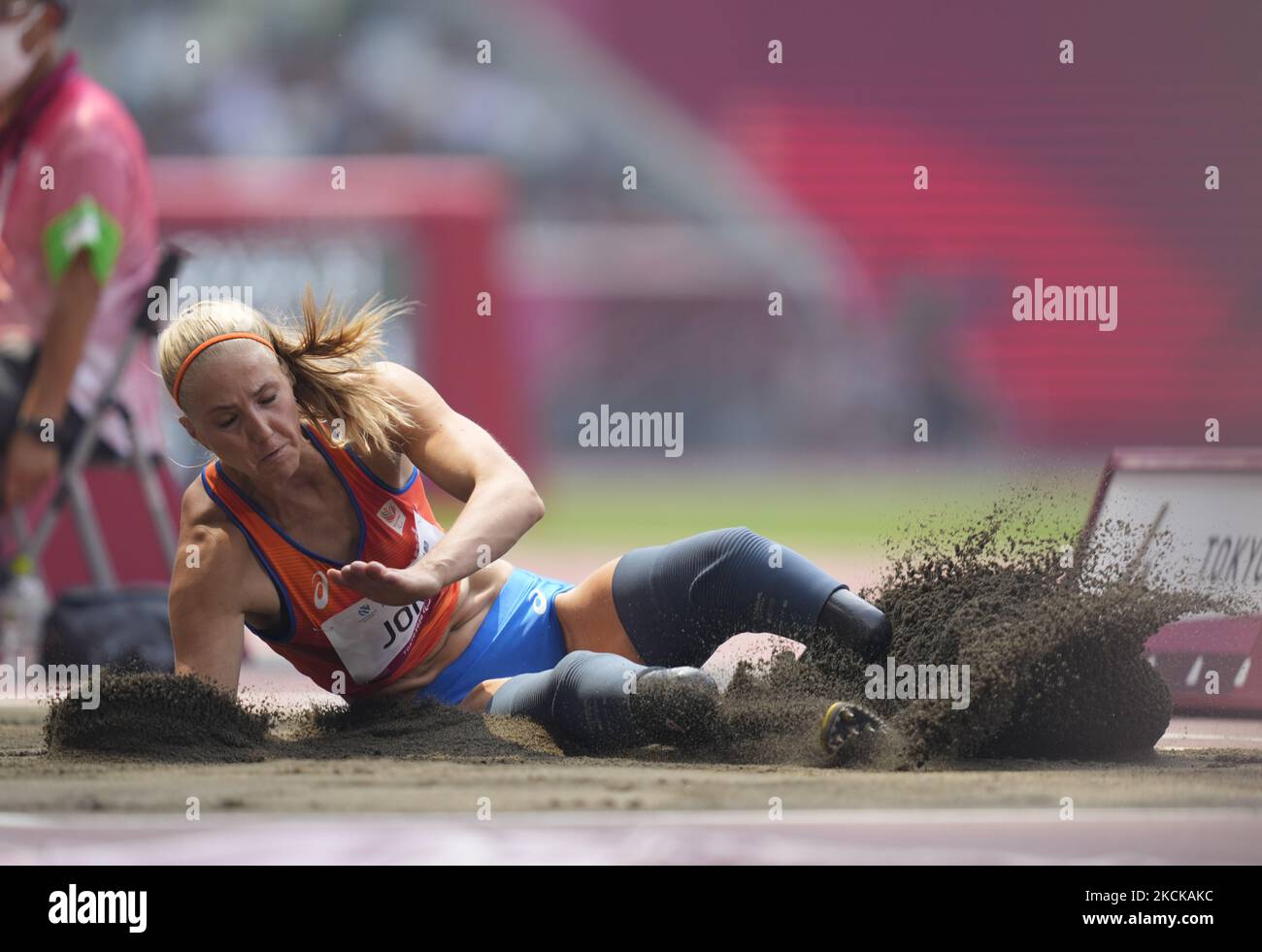 Fleur Jong from Netherlands winning and breaking the world record in ...