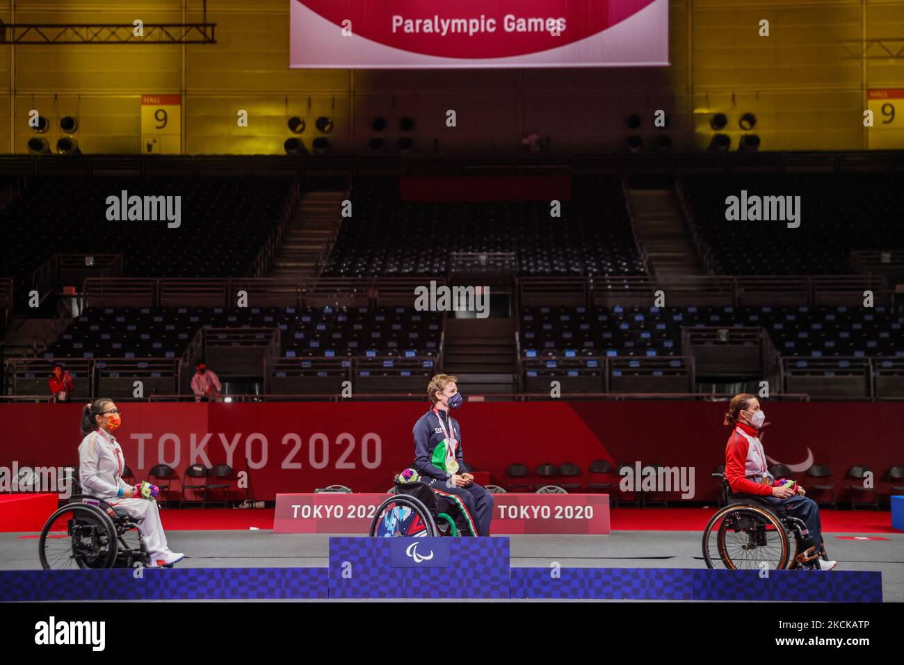 Awarding of the gold medal to Bebe Vio, Paralympic champion in Tokyo ...