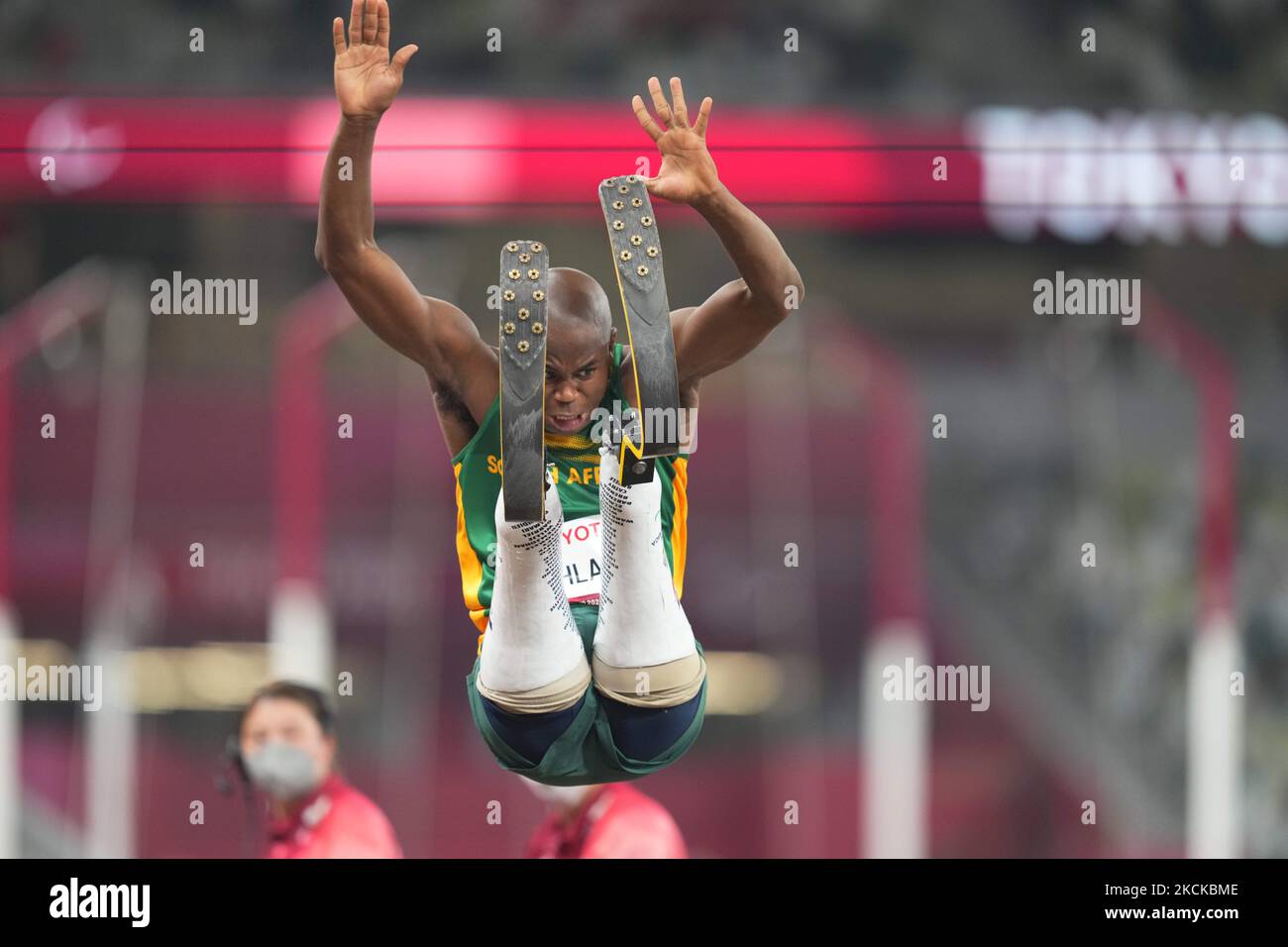 Ntando Mahlangu from South Africa winning and beating the world record ...