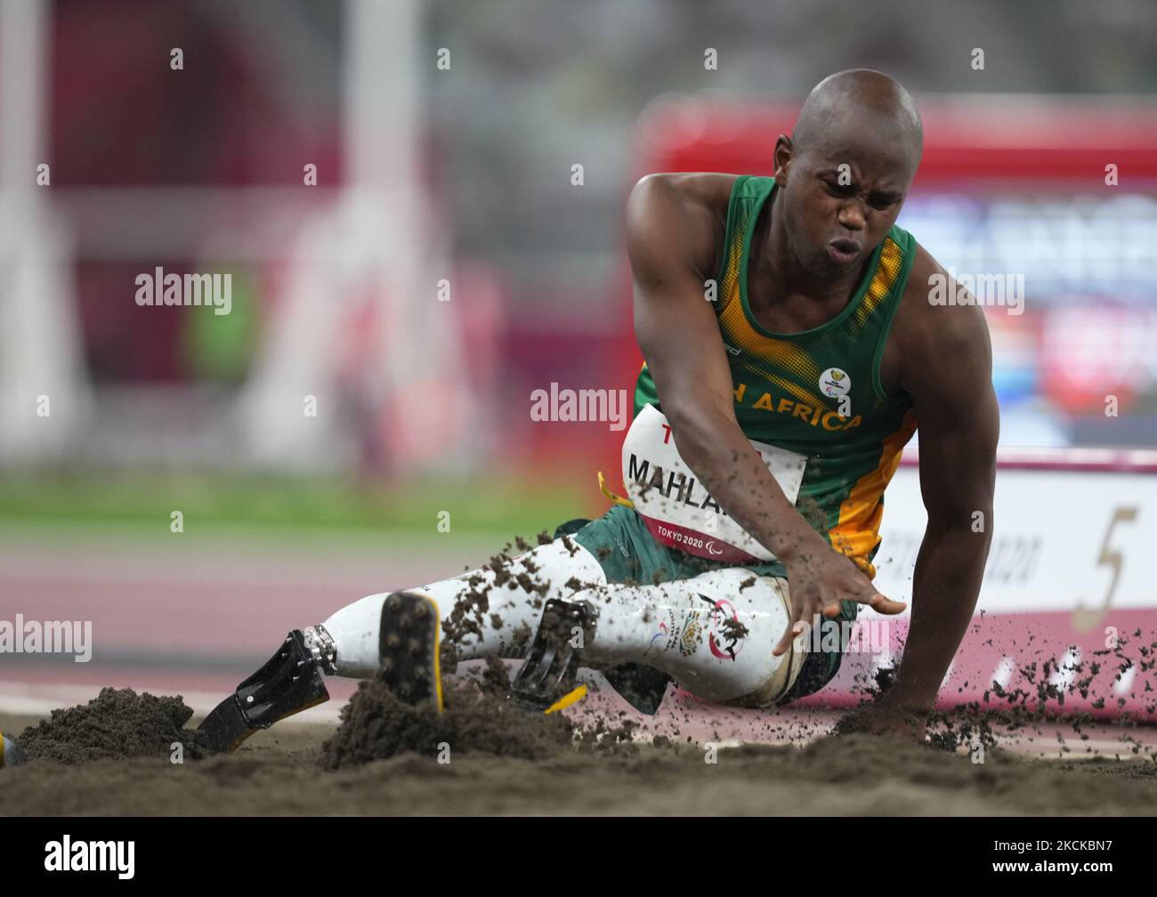 Ntando Mahlangu from South Africa winning and beating the world record ...