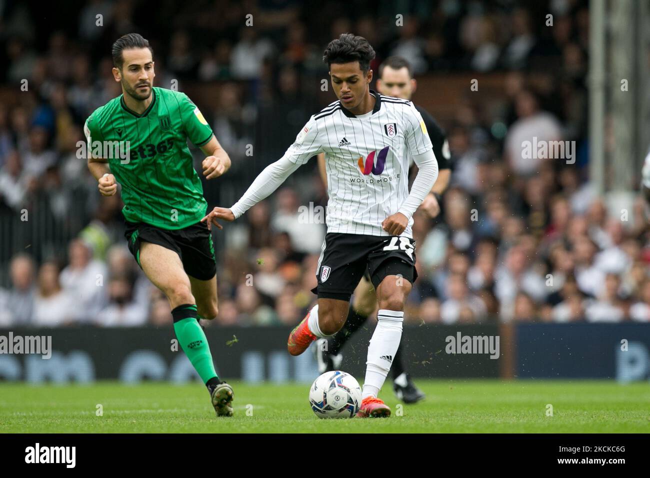 Fabio carvalho stoke hi-res stock photography and images - Alamy